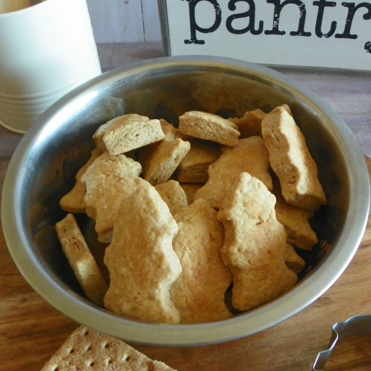 Fire Hydrant Graham Cracker Dog Treats Recipes - Dog Mom Chef