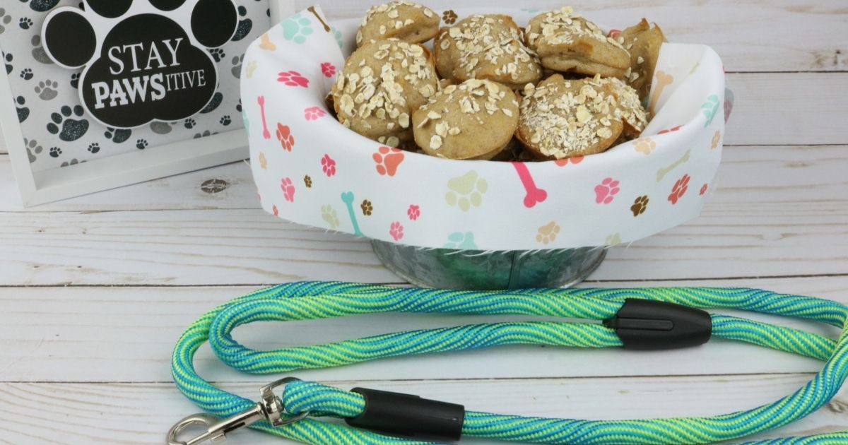 Mini Dog Banana Muffins - Dog Mom Chef